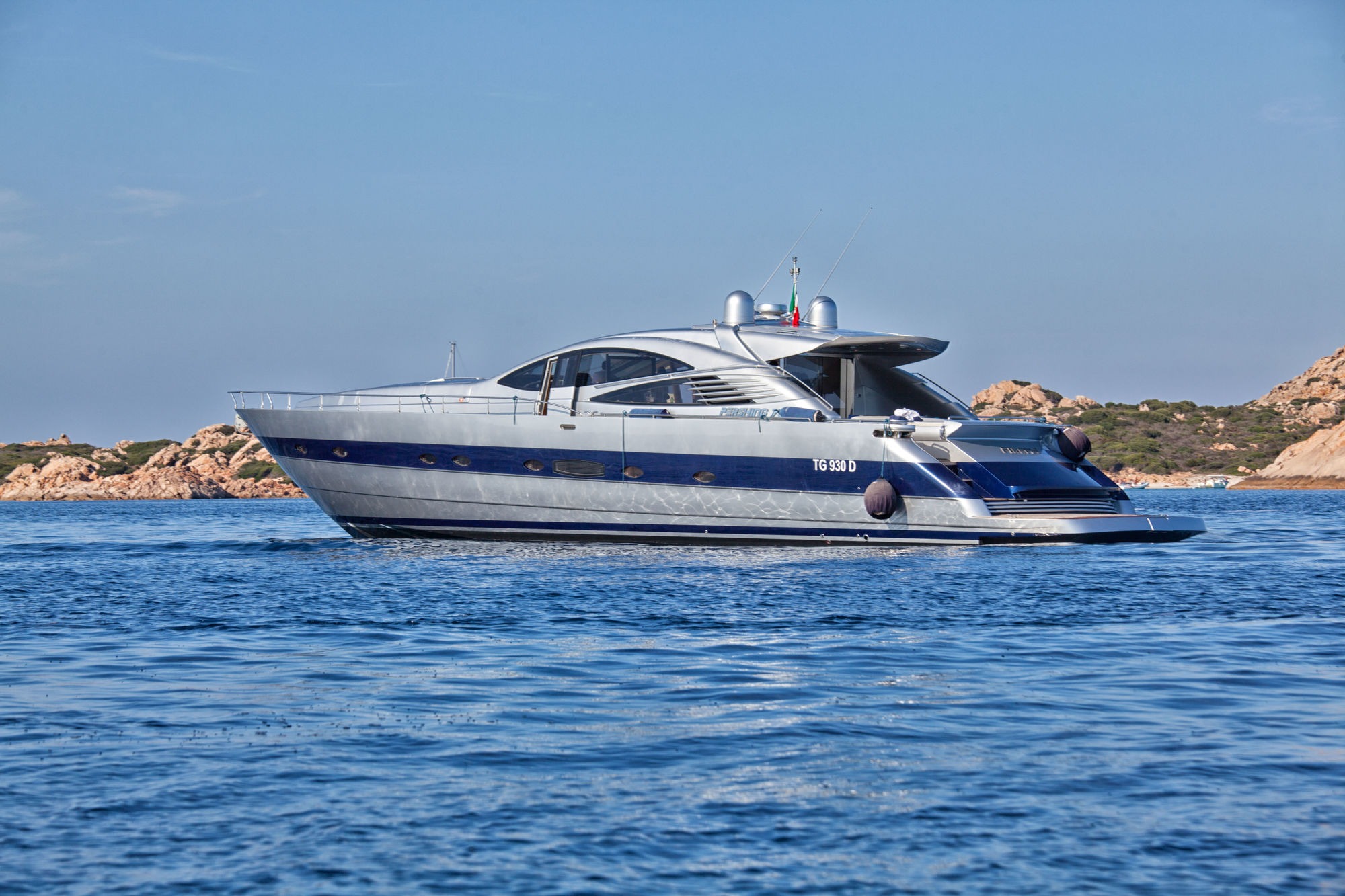 Pershing 76 - Firefly - Wakacje na Sardynii